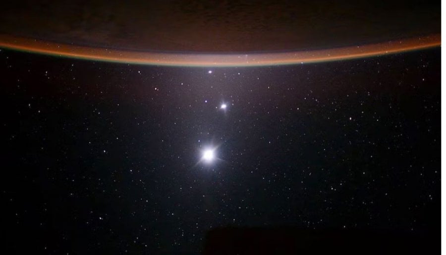 Moon to line up with Jupiter, Venus, Mercury tonight: Here's best time ...