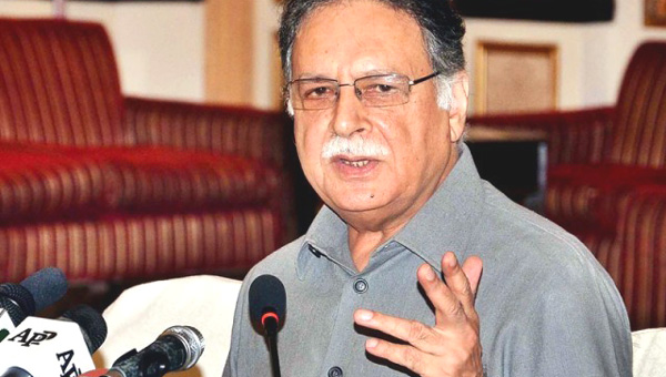 Khan speaking about personal issues even on Kashmir Day: Pervaiz Rashid