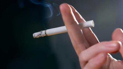 Pakistan loses 100,000 lives every year due to cigarette smoking