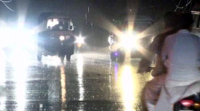 Karachi receives first monsoon shower