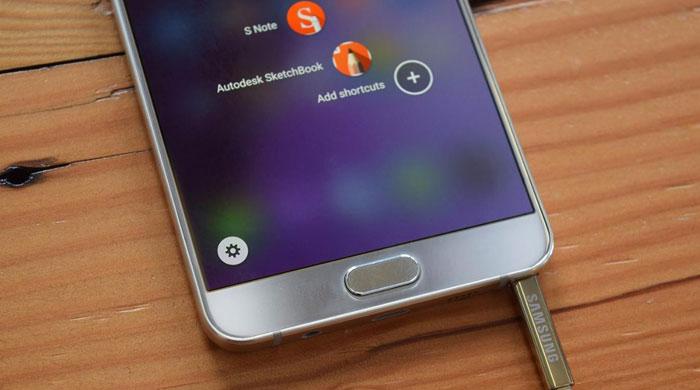 US tells consumers to stop using fire-prone Samsung phones