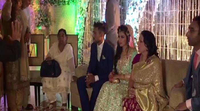 Amir hosts lavish Walima dinner in Lahore