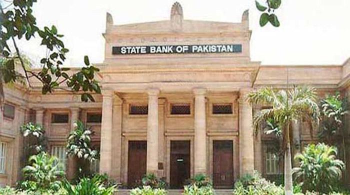 State Bank maintains interest rate