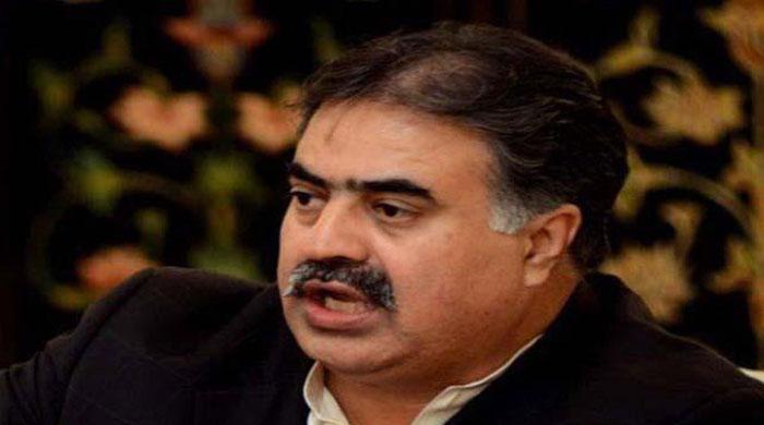 Balochistan CM Zehri lashes out at Brahamdagh Bugti