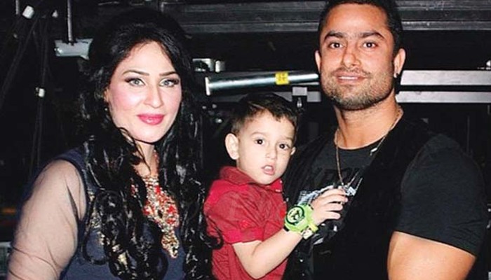 Humera Arshad reunites with her husband