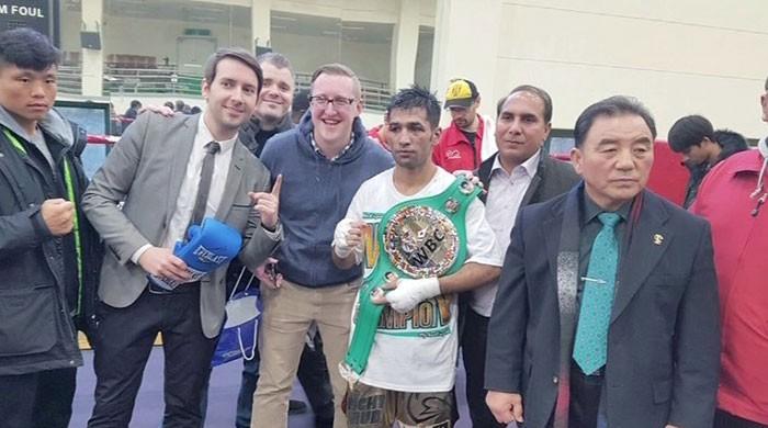 Pakistani boxer Waseem defends WBC Silver Flyweight title