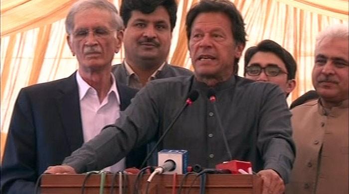 Imran demands action against Jawed Latif from PM Nawaz
