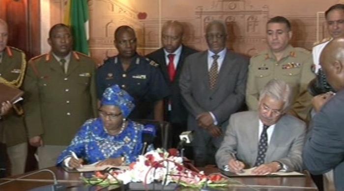 Pakistan signs defence agreement with South Africa