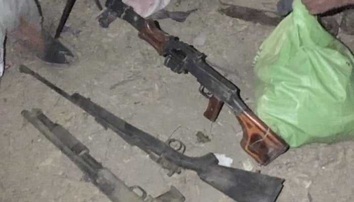 Rangers find weapons buried in Karachi graveyard