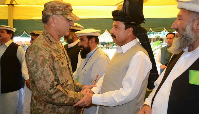 Corps Commander Peshawar visits Kurrum Agency