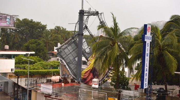 Hurricane Max lashes earthquake-hit area of SW Mexico
