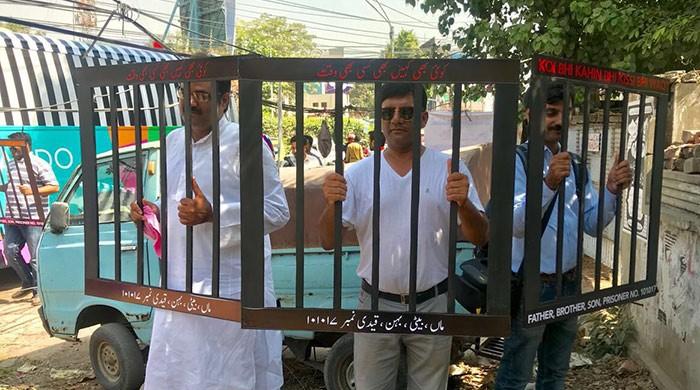 Bus Kar Do – Street theatre to raise awareness against death penalty