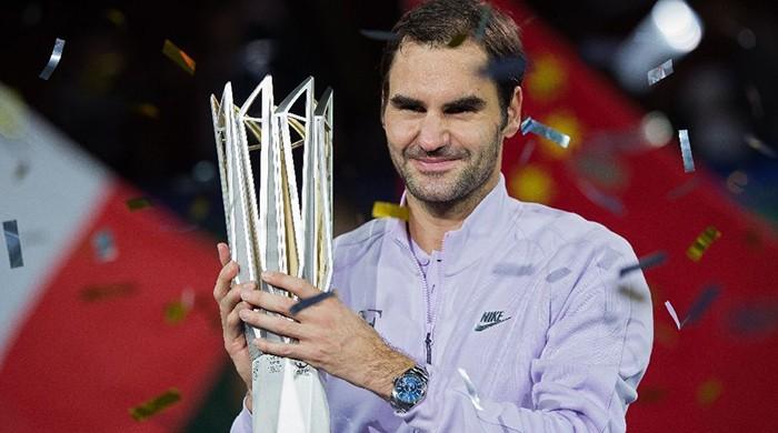 Federer beats great rival Nadal to win Shanghai Masters
