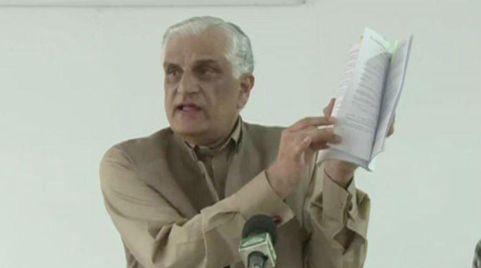 President accepts Zahid Hamid’s resignation: notification