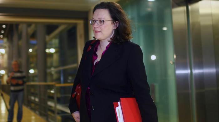 German union backs SPD bid to start formal coalition talks