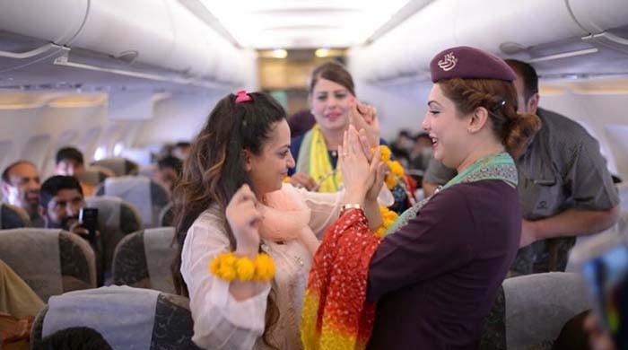 PIA passengers treated to a unique experience