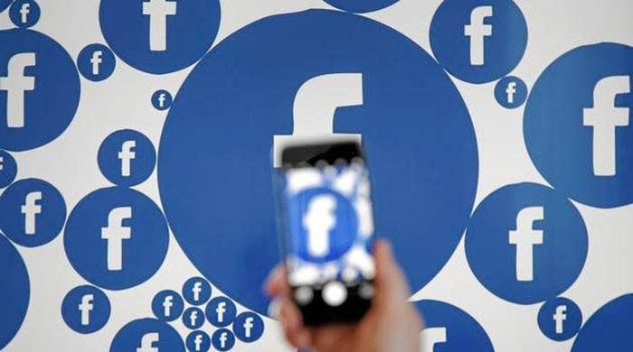Facebook suspends 200 apps over data misuse
