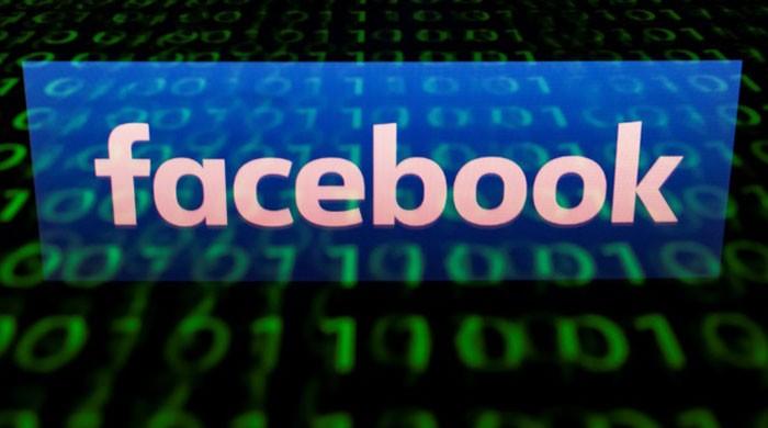 Brief Facebook outage after 'networking issues'