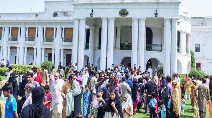 Doors of Governor House Punjab opened for public