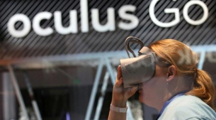 Facebook unveils upgraded wireless Oculus headset in VR push