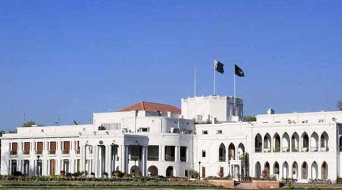 PM orders demolishing walls of Punjab Governor House