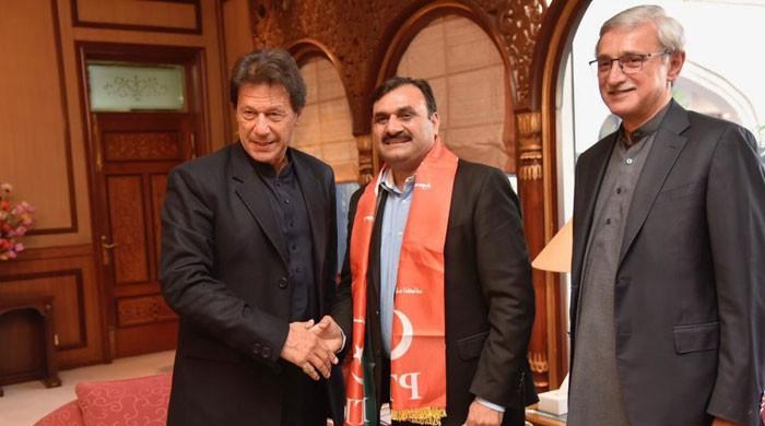 Former PPP leader Shaukat Basra joins PTI