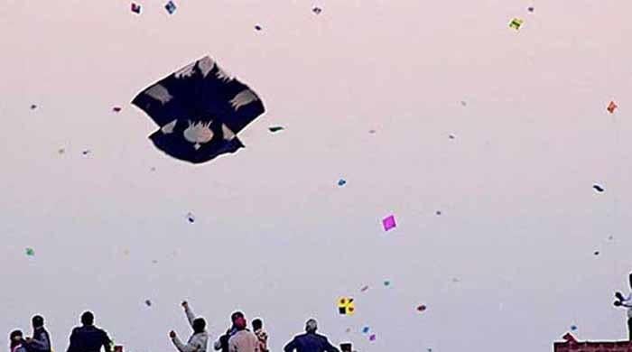 LHC seeks reply from Punjab govt on decision to celebrate Basant LHC seeks reply from Punjab govt on decision to celebrate Basant