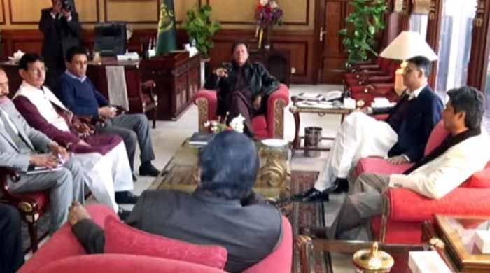 PM Imran assures MQM-Pakistan of re-opening sealed party offices