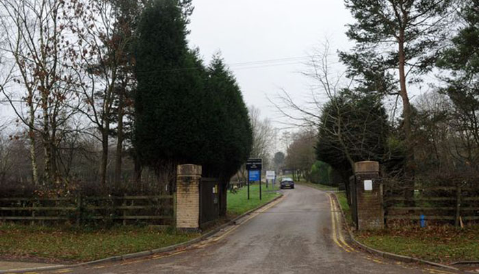 British Pakistani loses High Court fight over grave edging