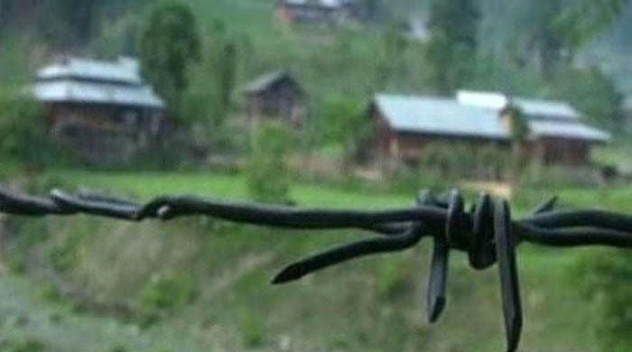 Indian army martyrs teenager, injures three women in LoC fire