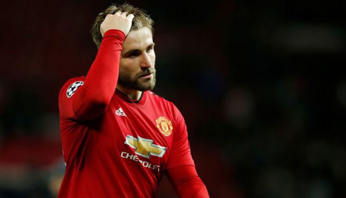 Luke Shaw own goal gives Barca advantage over tame United