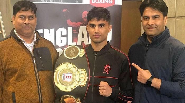 British Pakistani Boxer Hamza Mehmood wins Elite National Championship