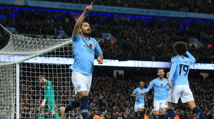 Title, top four and pride at stake in massive Manchester derby