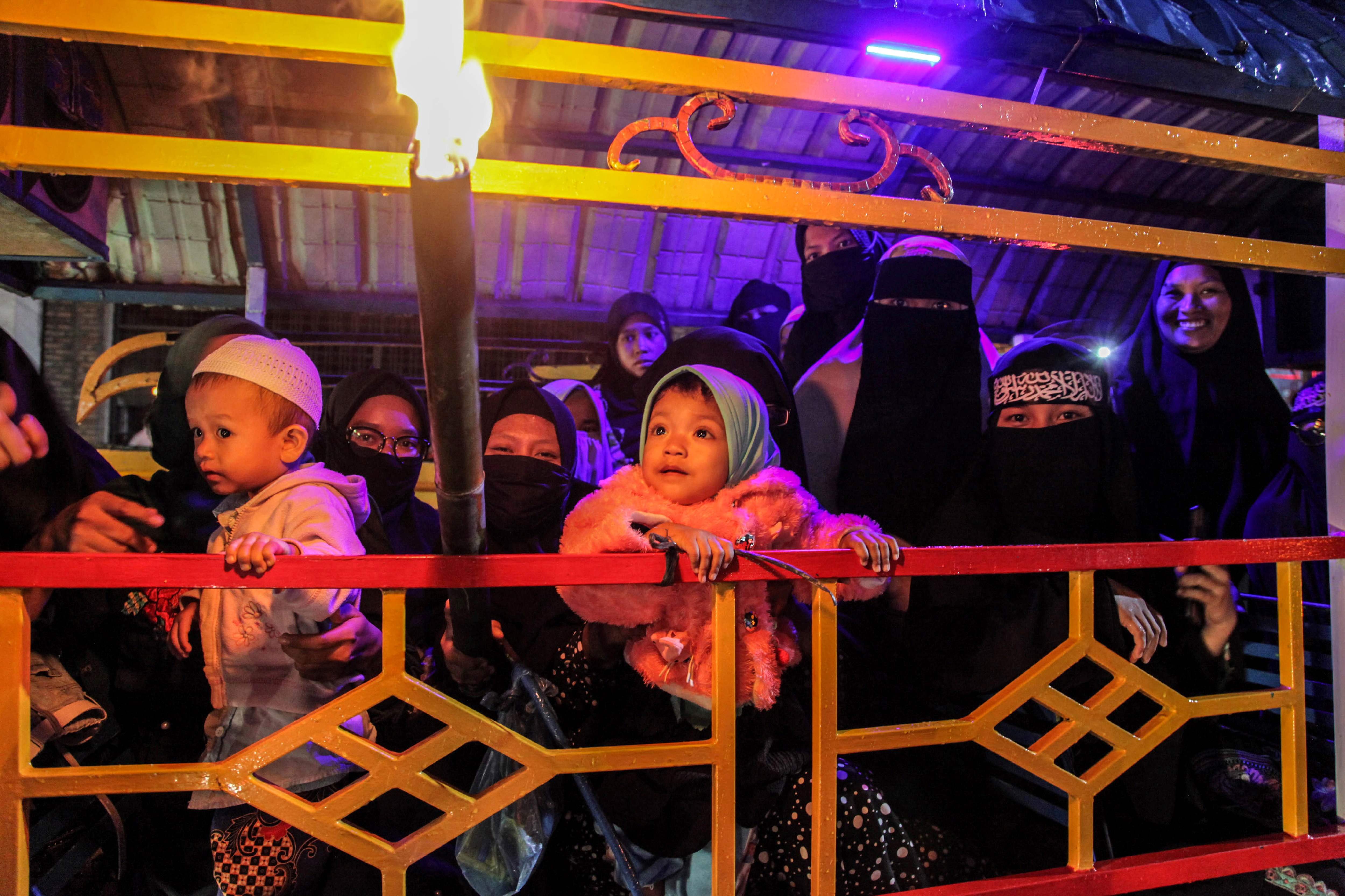 In pictures: Muslim world prepares for Ramzan