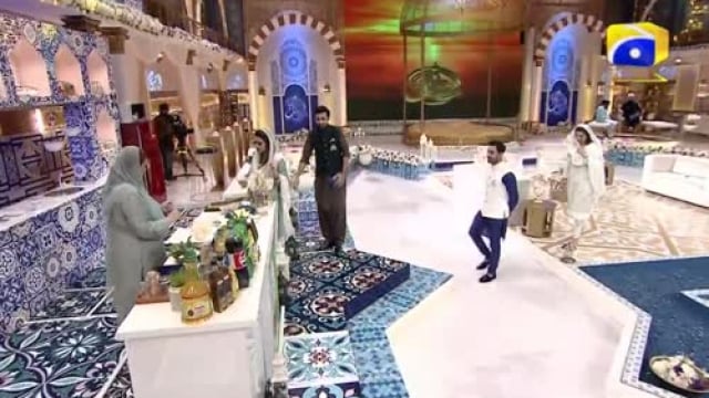 Recipe: Aloo, Keema, Cheese Parathas - Naheed Ansari Recipes | TV Shows ...