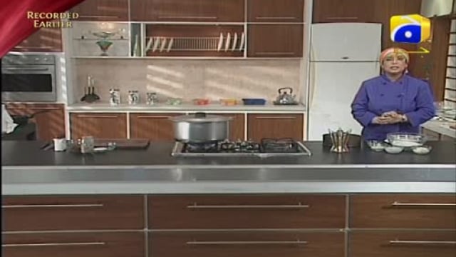 Recipe: Sambosa Bi' Tamr (Arabic Date Filled Pastry) and Arabic Coffee ...