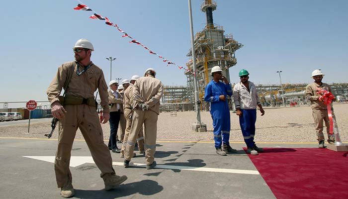 Exxon's $53 billion Iraq deal hit by contract snags, Iran tensions