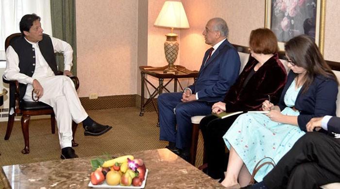 PM Imran discusses regional security, occupied Kashmir with US dignitaries