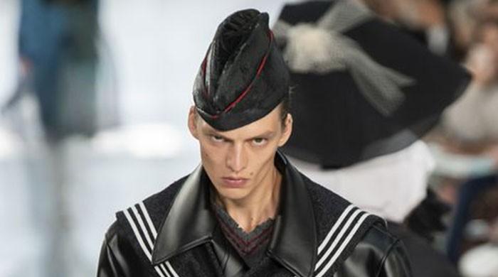 German model’s bizarre walk goes viral