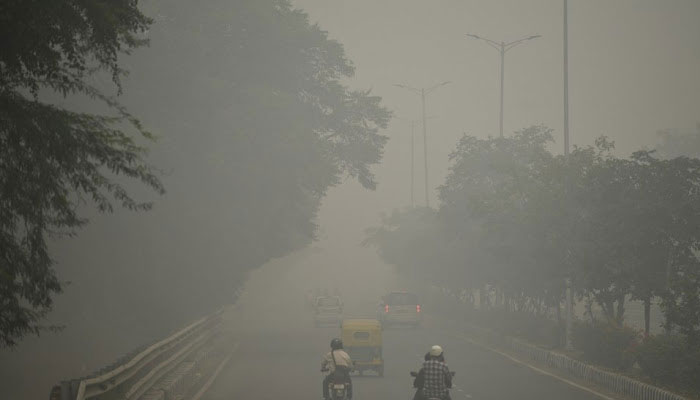 India's New Delhi enveloped in heavy, toxic smog