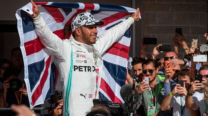 Hamilton clinches sixth world title, edges closer to Schumacher record