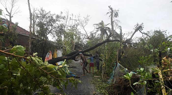 Eight dead as Cyclone Bulbul smashes into India, Bangladesh coasts