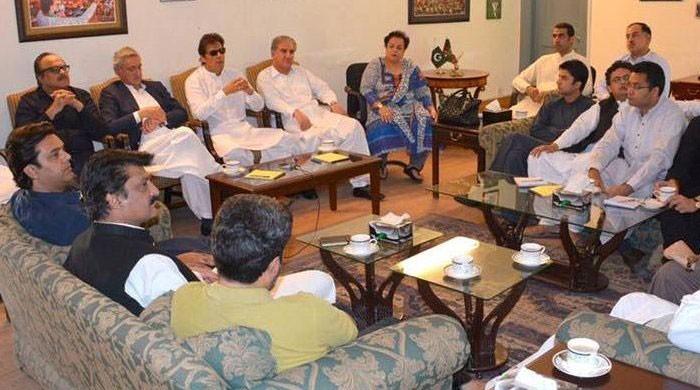 PM calls core committee meeting to discuss JUI-F protests, Nawaz's health