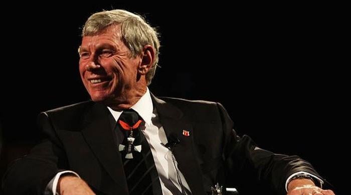 New Zealand running legend Peter Snell dies aged 80