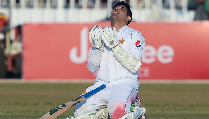 Video: Abid Ali dedicates century to daughter