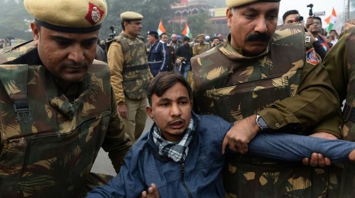 Hundreds detained as protests rage across India