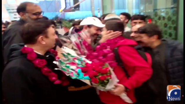 Hamza Khan returns home after triumphing Junior Squash Championship ...