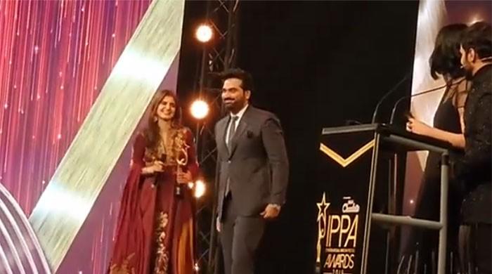 Humayun Saeed’s hilarious joke with Hira Mani: WATCH
