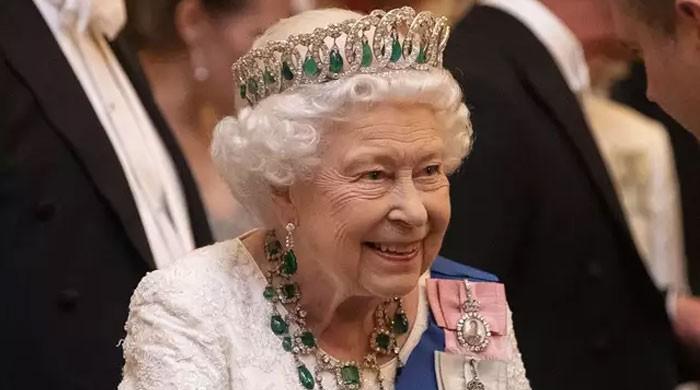 Queen Elizabeth II reveals having braces was ‘worth it in the end'