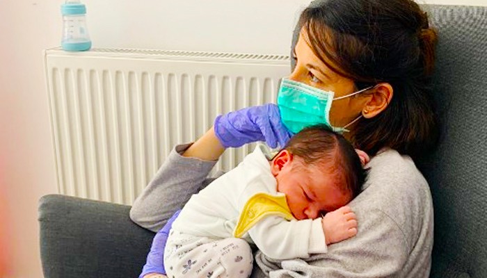 Mother with COVID-19 was not allowed near her child for 10 days after ...